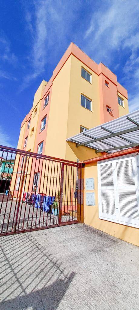 Apartamento Térreo Mobiliado no bairro Desvio Rizzo - AP2495